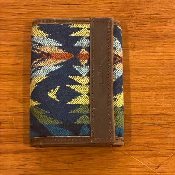 Pendleton | Accessories | Pendleton Diamond Desert Trifold Wallet Wool ...
